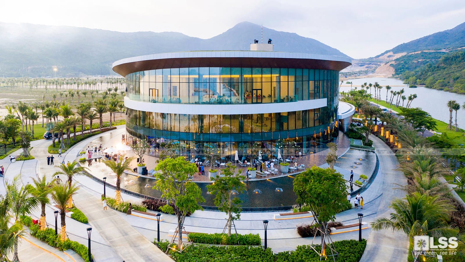 Thi Công Sale Gallery - CÔNG TY LSS JSC